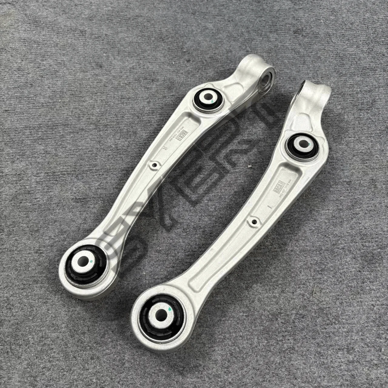 Front Lower Suspension Control arm 8K0407151B 8K0407152B 8K0407151F ...
