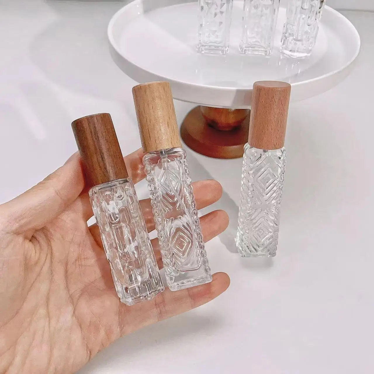10ml-12ml-Transparent-Glass-Spray-Bottle-Beech-Lid-Liquid-Perfume ...