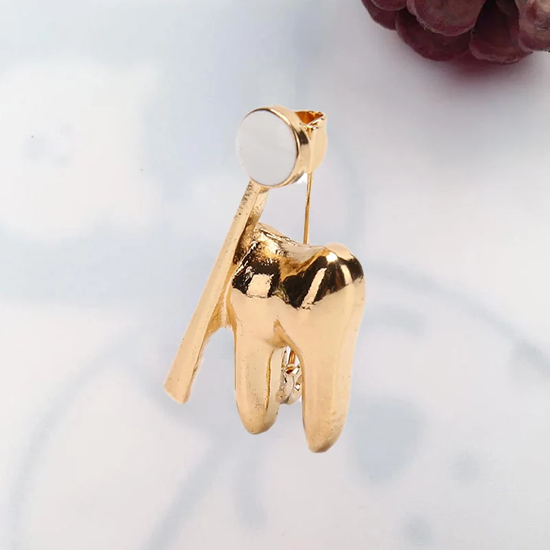 lassic-Fashion-Golden-Tooth-Shape-Cute-Medical-Brooch-Pin-For-Doctor-Nurse-Lapel-Backpack-Badge ...