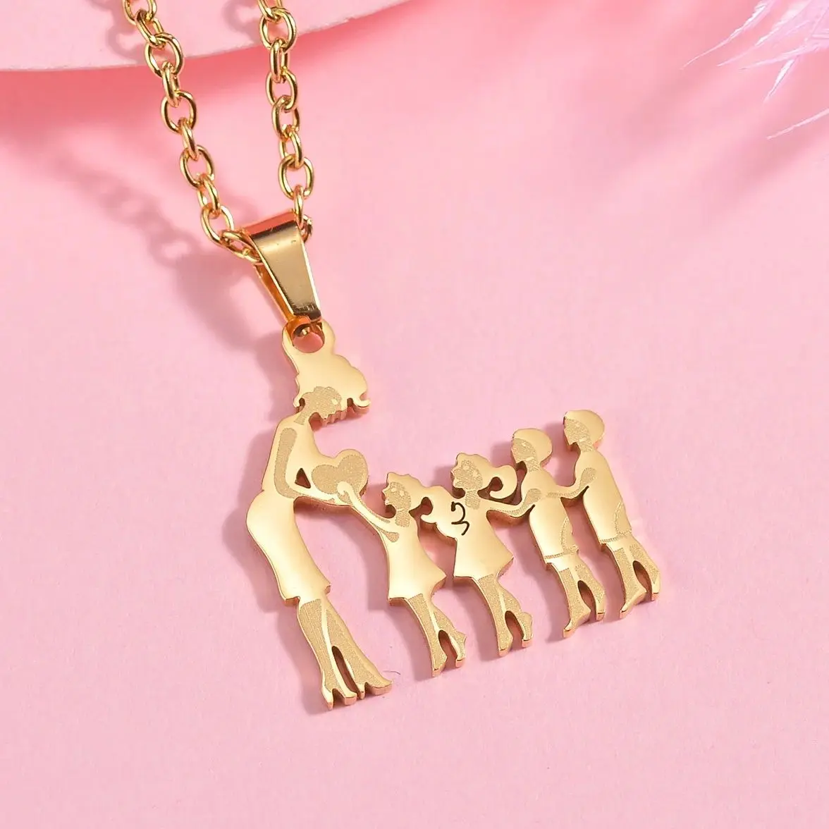 Lovely-Gold-Color-Family-Pendant-Necklaces-Mom-Dad-Children-Baby-Woman ...