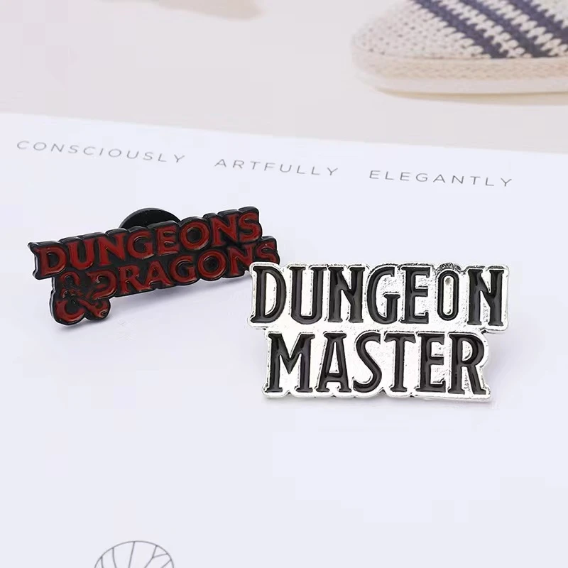 Insignias personalizadas Punk DnD Dungeon Master Dungeons and Dragons ...