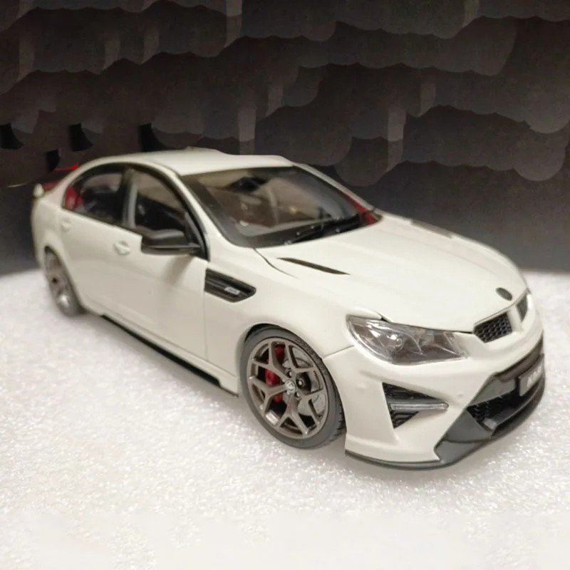 Diecast-1-18-scale-Holden-HSV-GTSR-Alloy-simulation-White-car-model ...