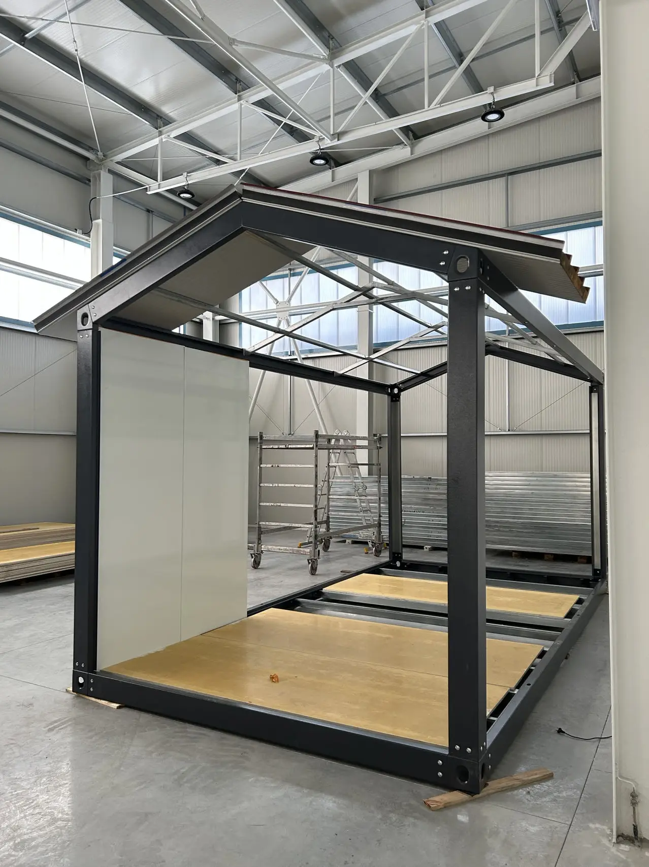 A-Shape-Galvanized-Steel-Triangle-Frame-40FT-Prefabricated-Frame ...