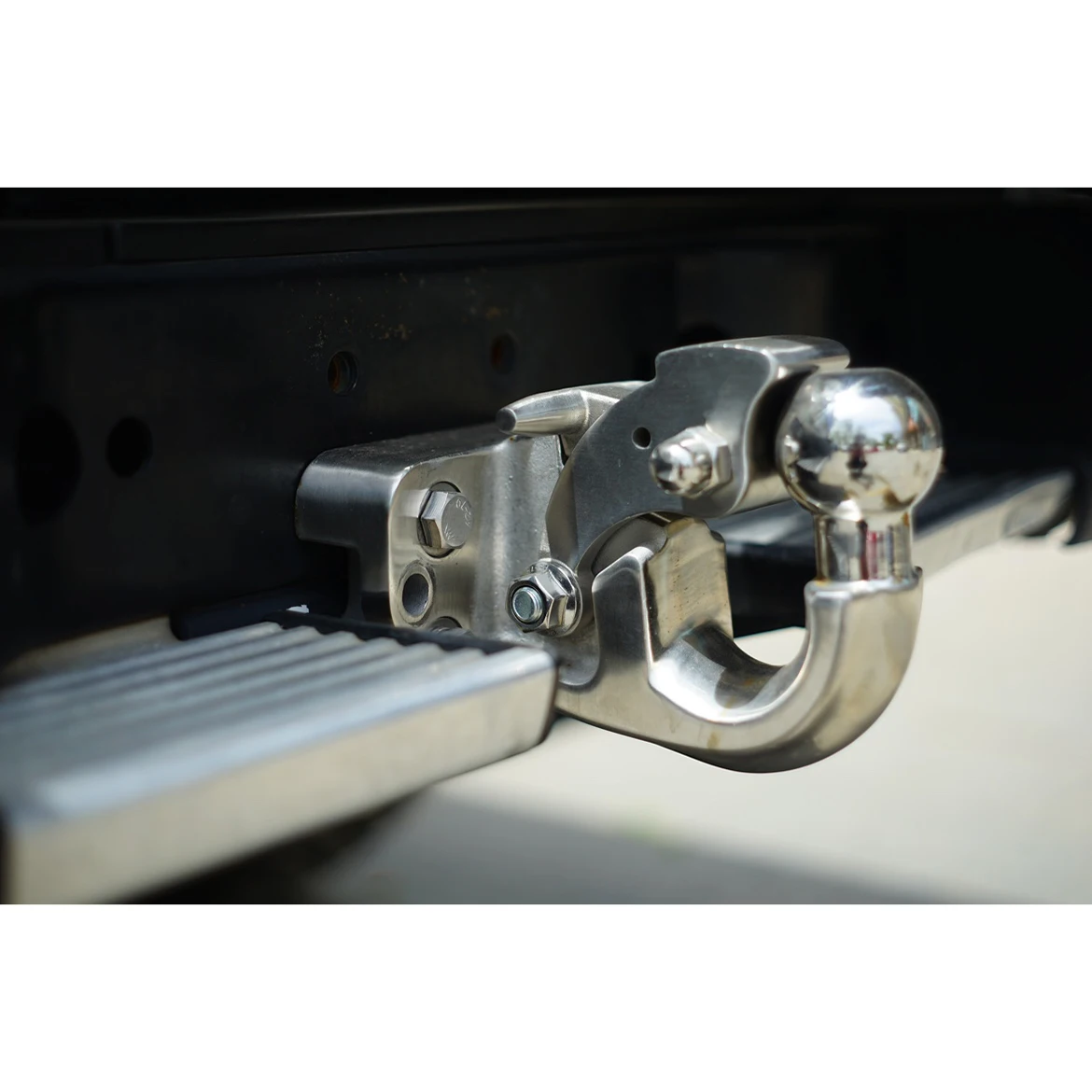 Car-Trailer-Hitch-Land-Cruiser-landcruiser-80-LC80-Trailer-Hitch.jpg