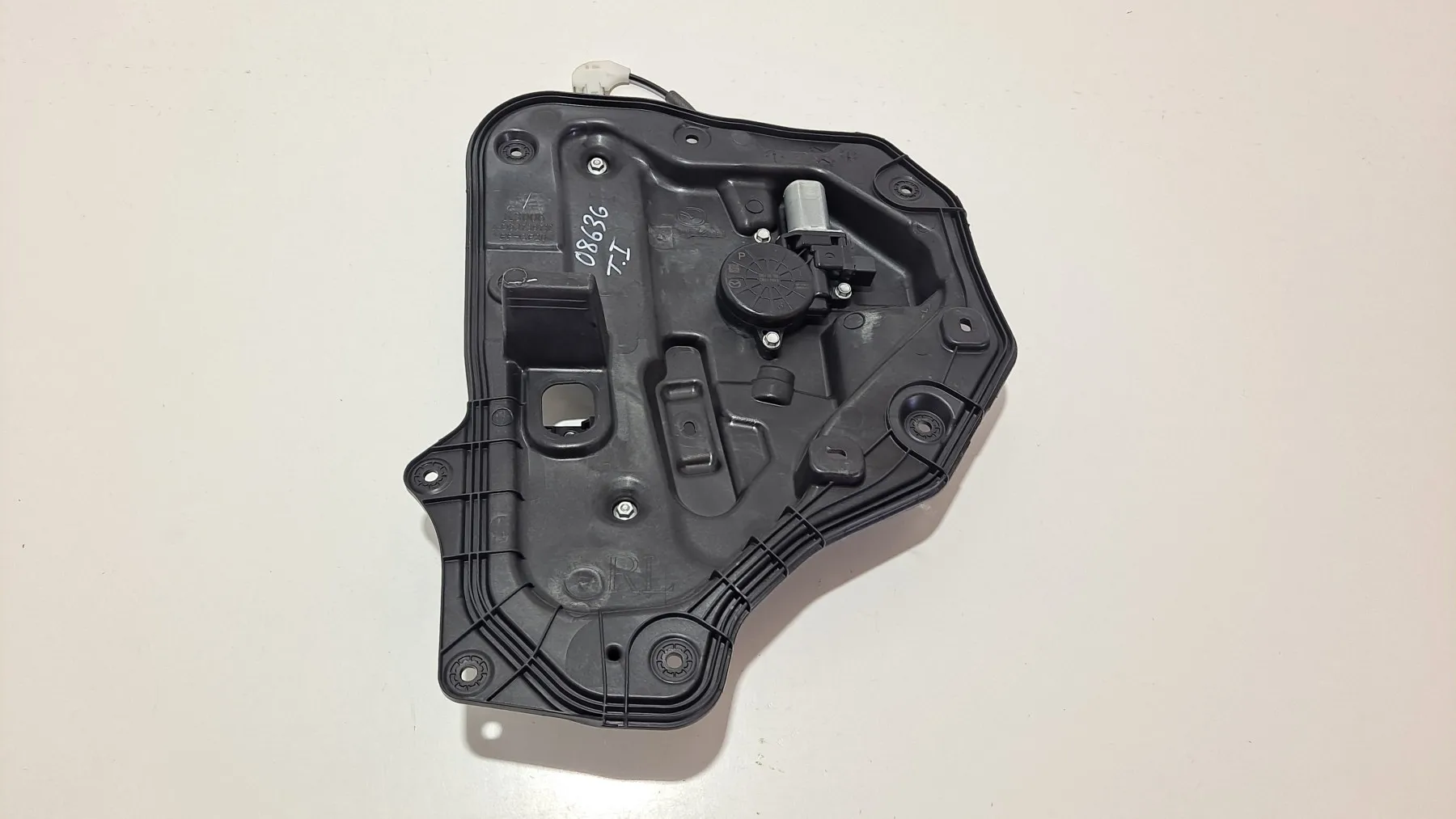 KD537397X-D6515958X-CM012040-window-regulator-rear-left-Mazda-Cx-5-2-0 ...