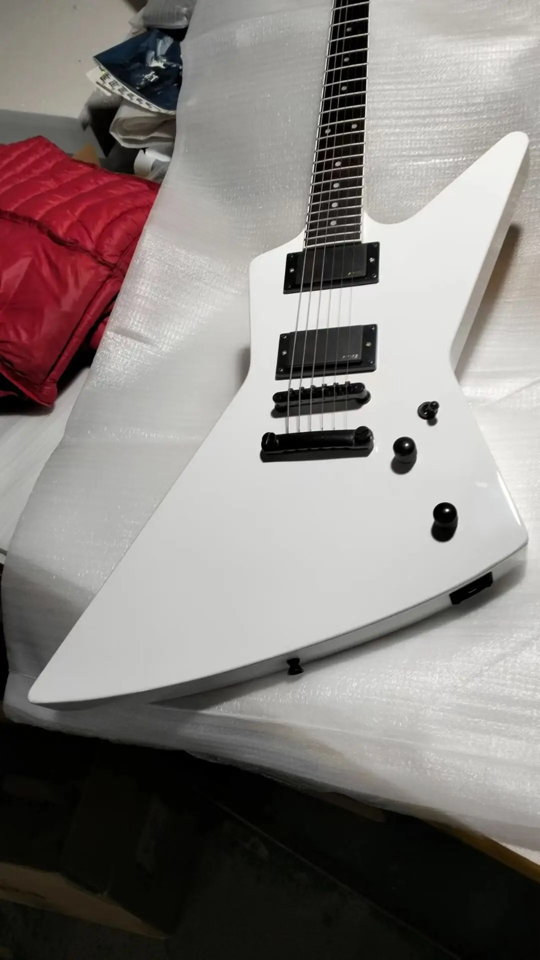 Hot-Selling-6-Strings-White-ESP-Custom-Explorer-250-II-Electric-Guitar ...