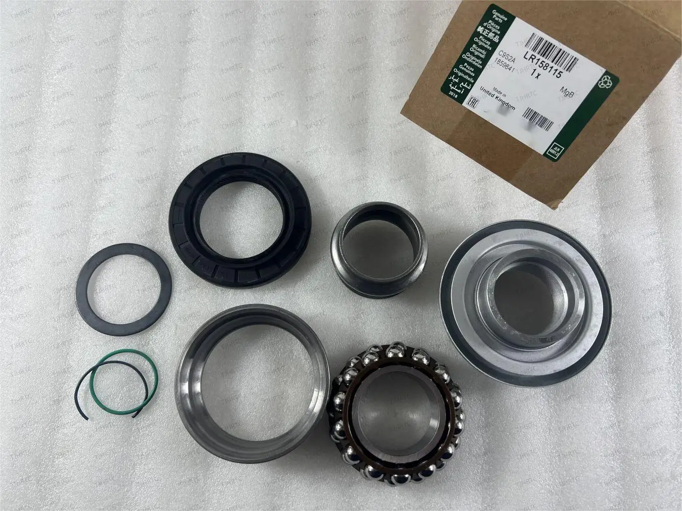 The-Land-Rover-Jaguar-Rear-Differential-Gear-Repair-Kit-is-suitable-for ...