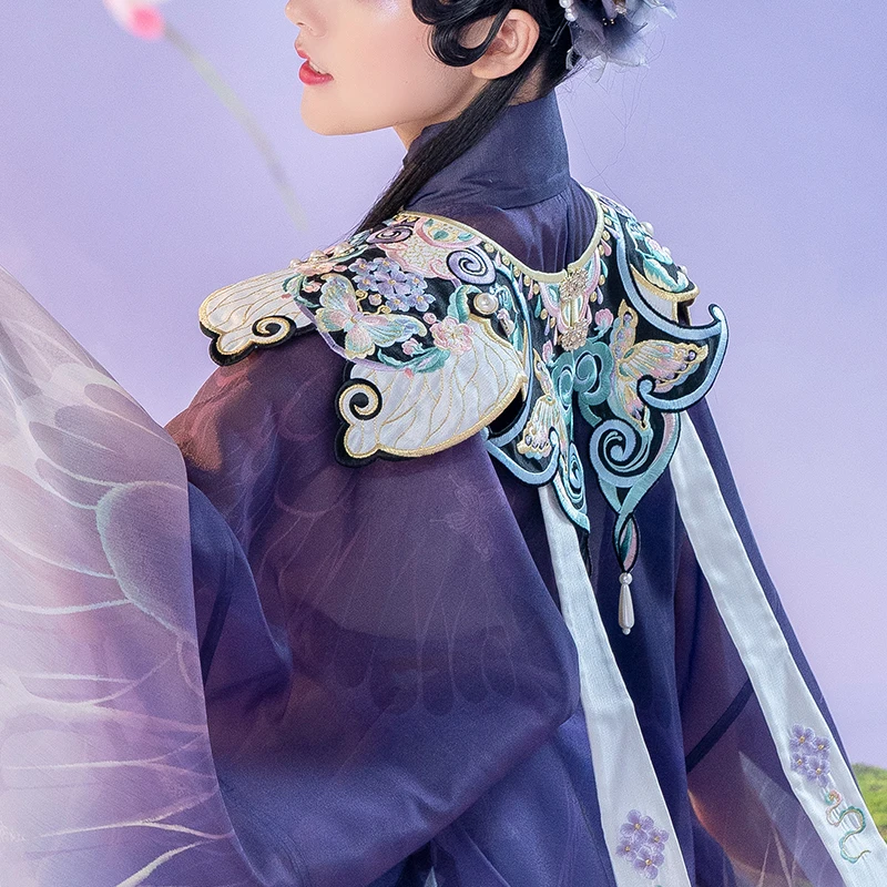 HuaShangJiuZhou-Original-Ming-Dynasty-Hanfu-Cloud-Shoulder-Women-Metal ...