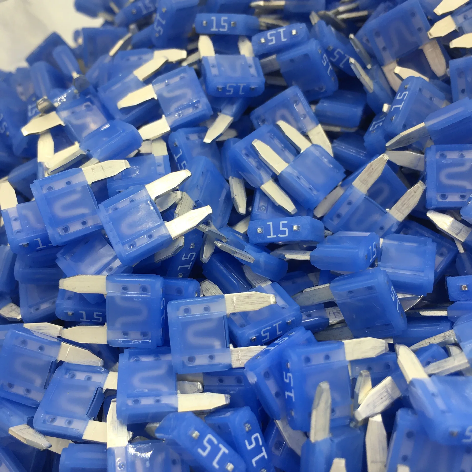 0297015.WXNV fuse Littelfuse 15A 32V New original 100pcs/lot ...