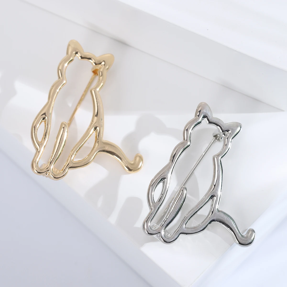 Japanese-and-Korean-fashion-simple-and-cute-cat-brooch-temperament ...