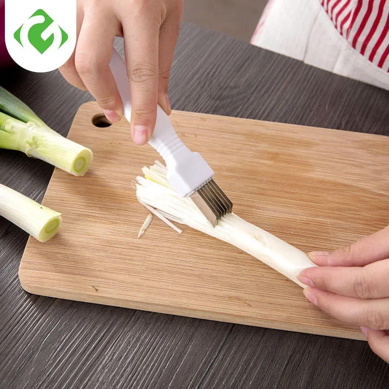Japanese-kitchen-cutting-onion-chopped-green-onion-knife-cutting-Garlic ...