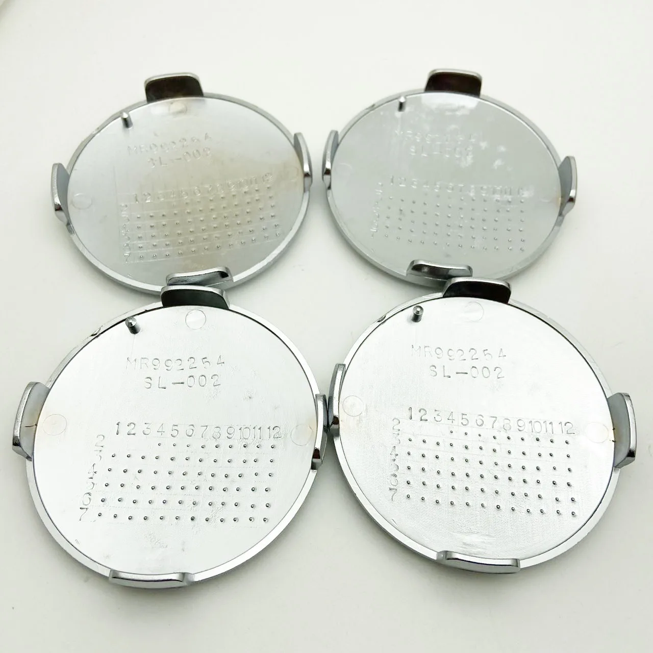 20 개 81mm 80mm 자동차 휠 허브 림 허브 캡 센터 캡, 파제로 V73 V75 V77 V78 몬테로 MR992254 에 ...