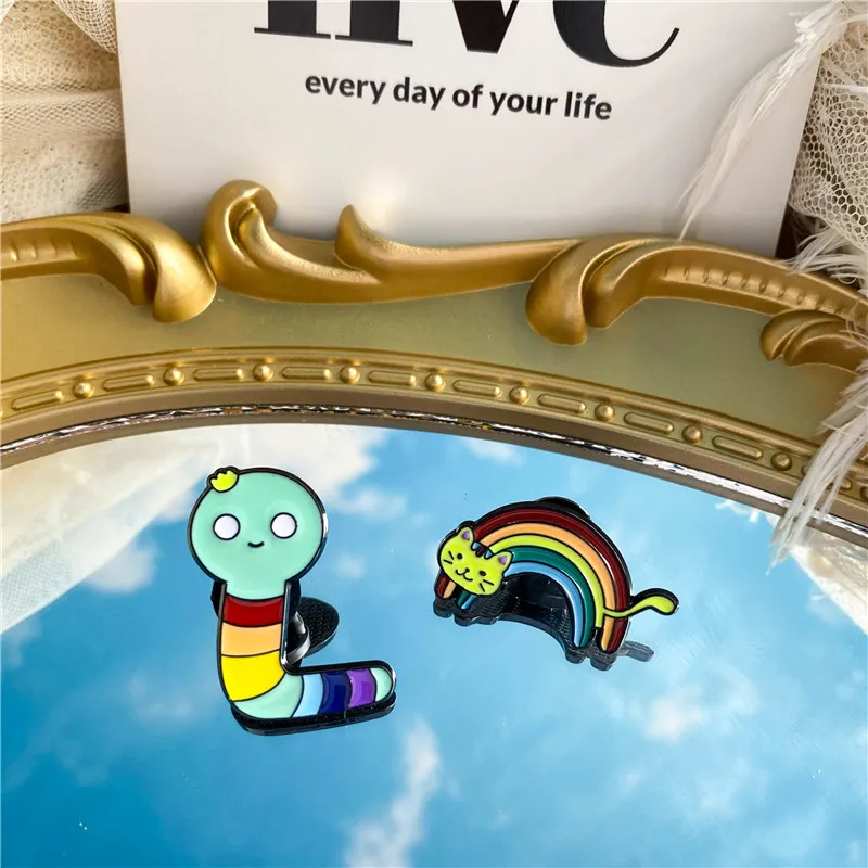 Creative-Rainbow-Cat-Earthworm-Enamel-Brooch-Cute-Nerdy-Little ...