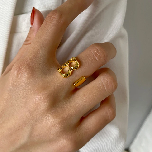 B Letter In Gold Ring
