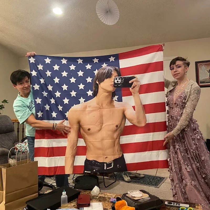 SHINEE-Taemin-Gym-Selfie-Flag-Banner-Shinee-Taemin-Kpop-American-Flag ...