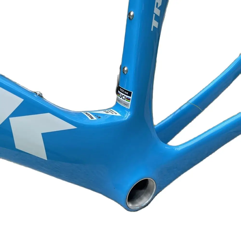 2024-new-SLR-gen7-carbon-fiber-frame-supports-DI2-transmission-system ...