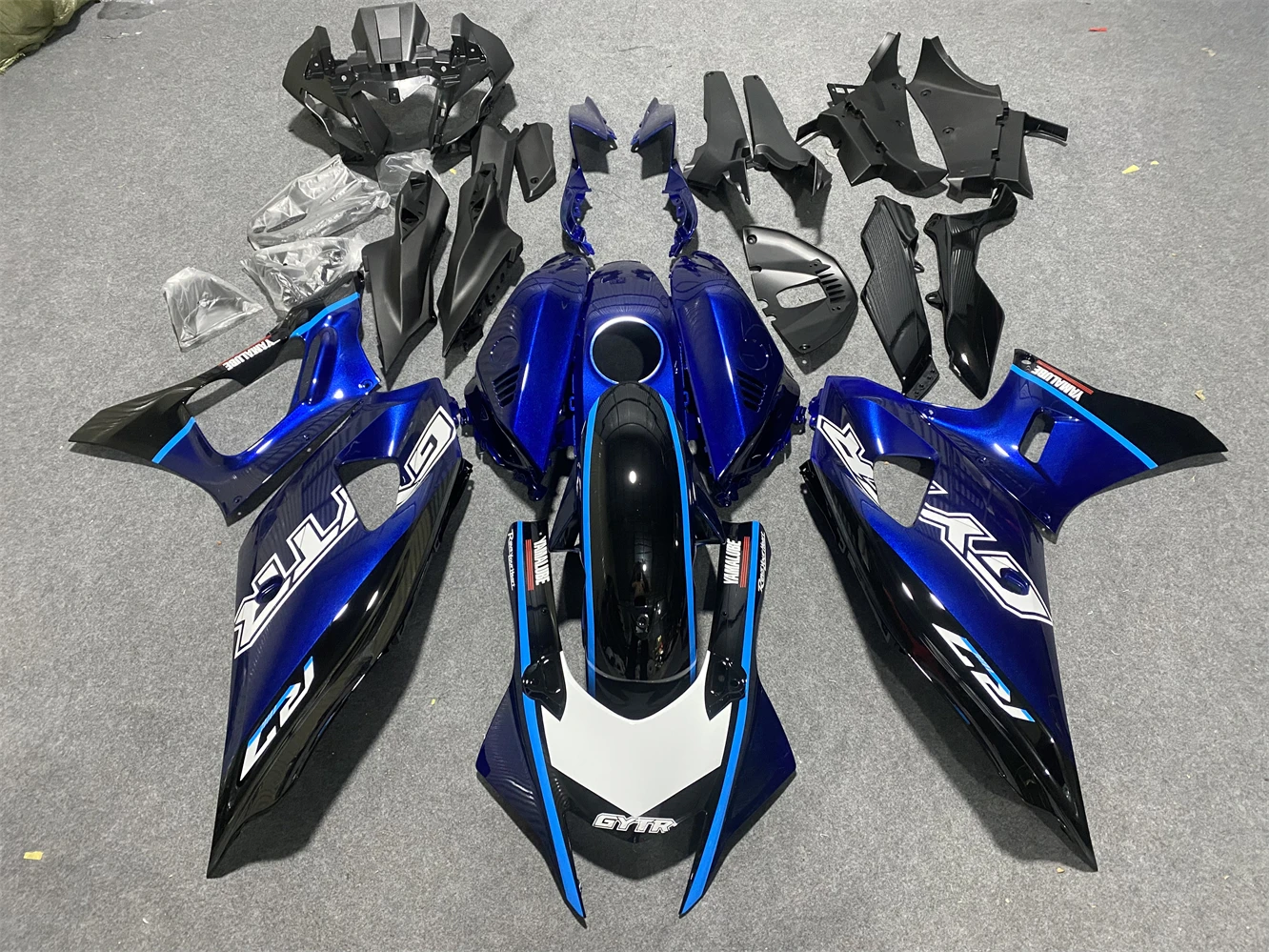 Yamaha-YZF-R7-22-23-YZF700-2022-2023.jpg