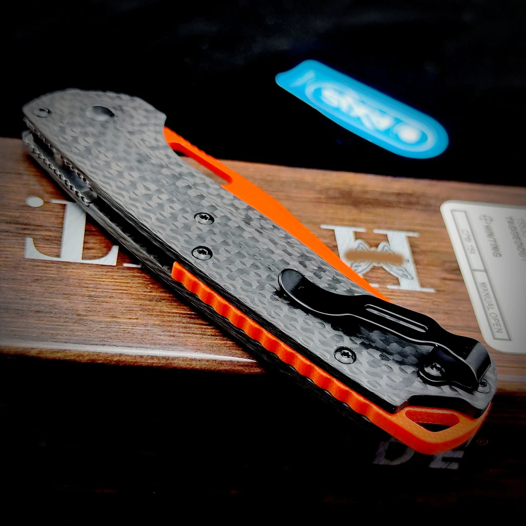 BM-Knives-TAGGEDOUT-Carbon-Fiber-15535-Hunting-Series-Folding-Blade ...