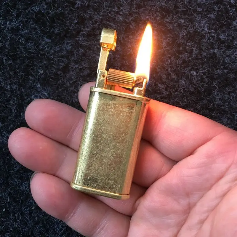 Isqueiros-de-estilo-antigo-isqueiros-de-querosene-de-elevador-de-bra-o ...