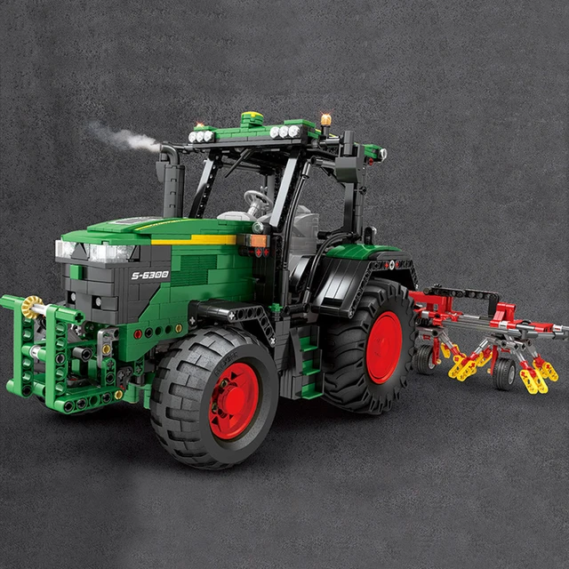Lego Heavy Tractor