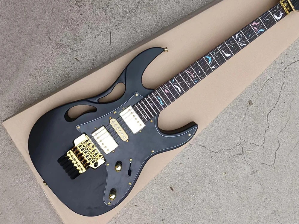 Matte-Black-Electric-Guitar-with-Rosewood-Fretboard-24-Frets ...