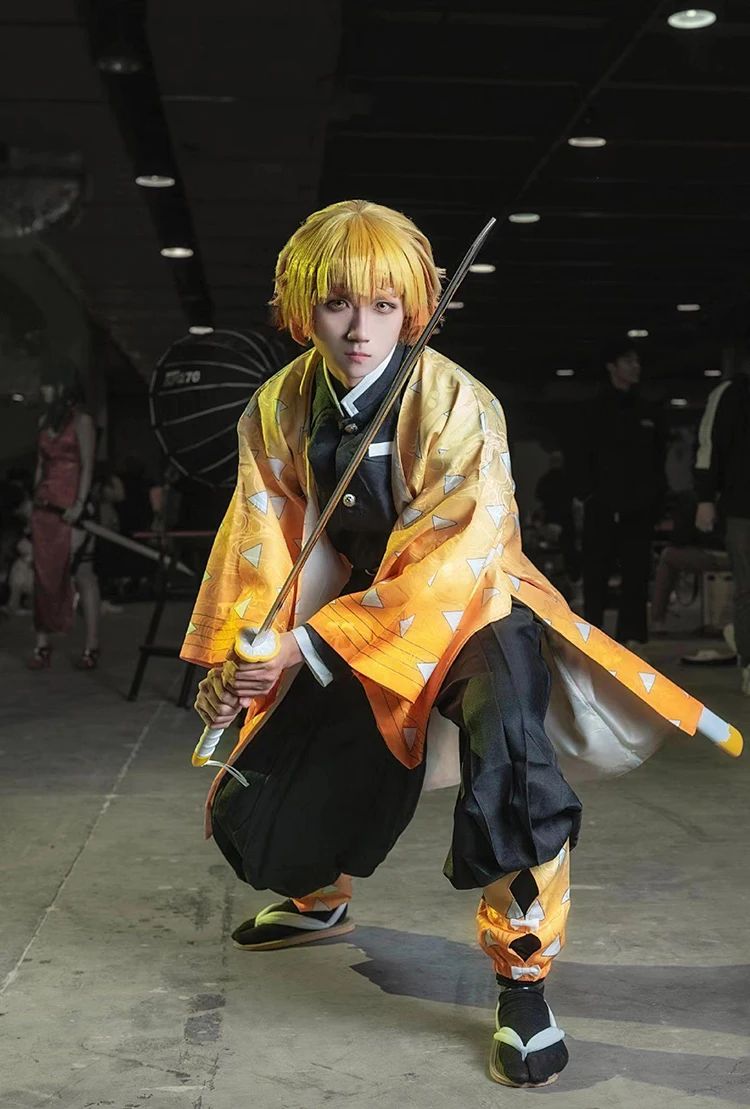 Demon Slayer Female Uniform Zenitsu Agatsuma In Kimetsu No Yaiba Oled ...