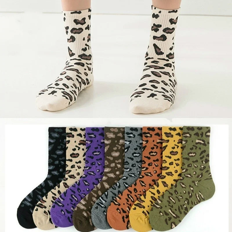 1pair Men And Women Middle Tube Couple Socks Personality Leopard Print Cotton Socks Hip Hop ...