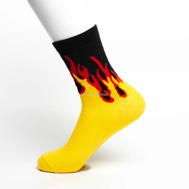 1 Pairs Men Fashion Hip Hop Hit Color on Fire Crew Socks Red Flame ...