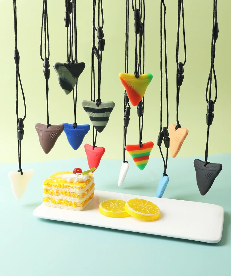 1 Pack Sensory Chew Necklace Brick Chewy Kids Silicone Triangle Fangs ...