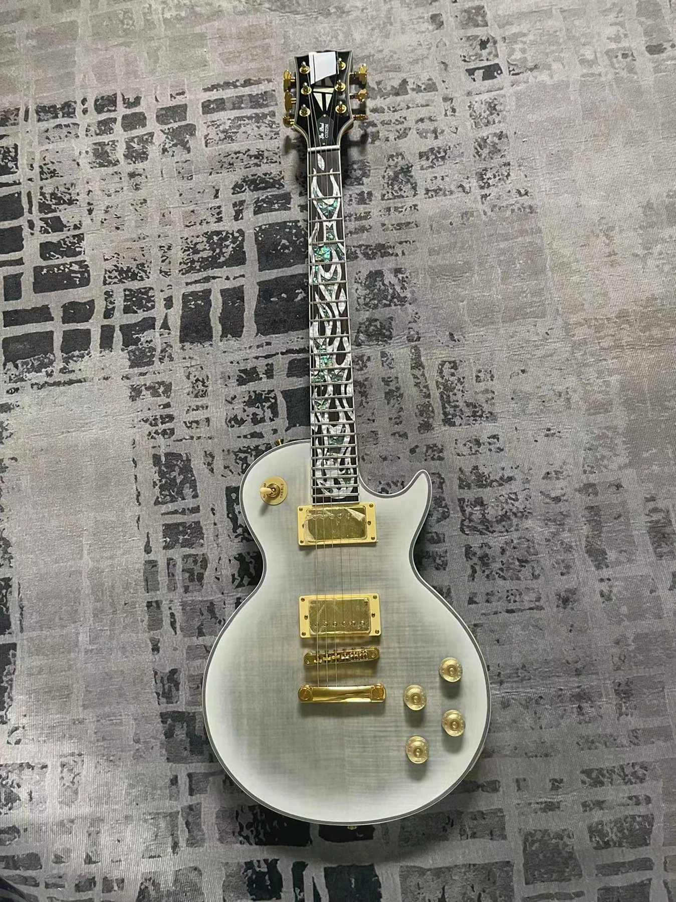 High-quality-white-tiger-pattern-fingerboard-shell-inlaid-with-flame ...