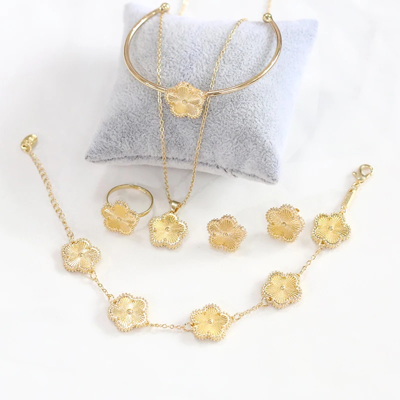 Hot-Selling-Gold-And-Silver-Plated-Plant-Five-Leaf-Flower-Set-5pc-Plum ...