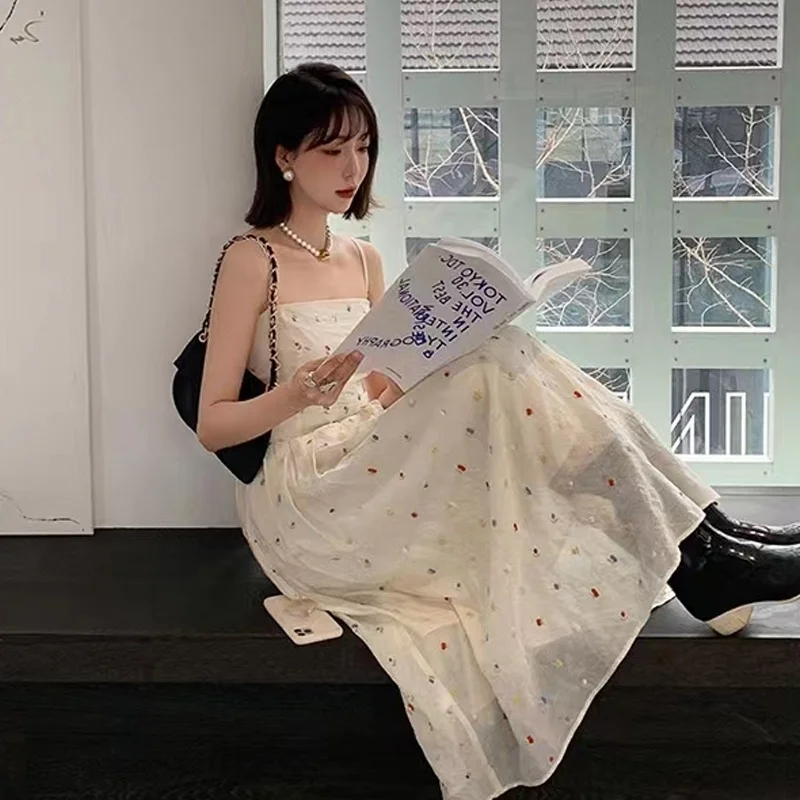 프랑스 스타일 복고풍 자수 작은 꽃 드레스 첫사랑 자수 뷔스티에 롱 드레스 부드러운 바람 주름 요정 드레스