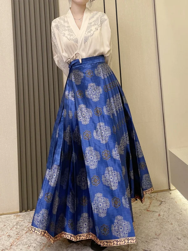 Hanfu-Blue-MaMian-Qun-Ming-Dynasty-Weaving-Gold-Horse-Face-Skirt ...