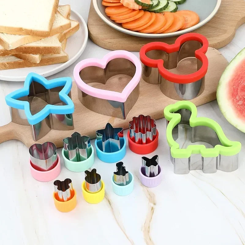 Cross-Border-12-Piece-Set-of-Sandwich-Molds-Fruit-Cut-Heart-shaped ...