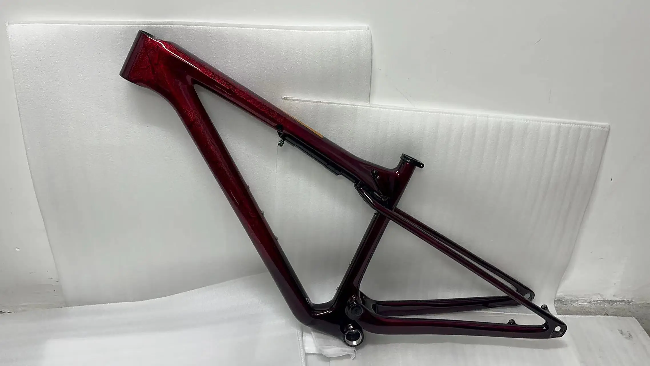 2024-Lava-Texture-Carbon-Fiber-Full-Suspension-MTB-Frame-Max-Tire-2-4 ...