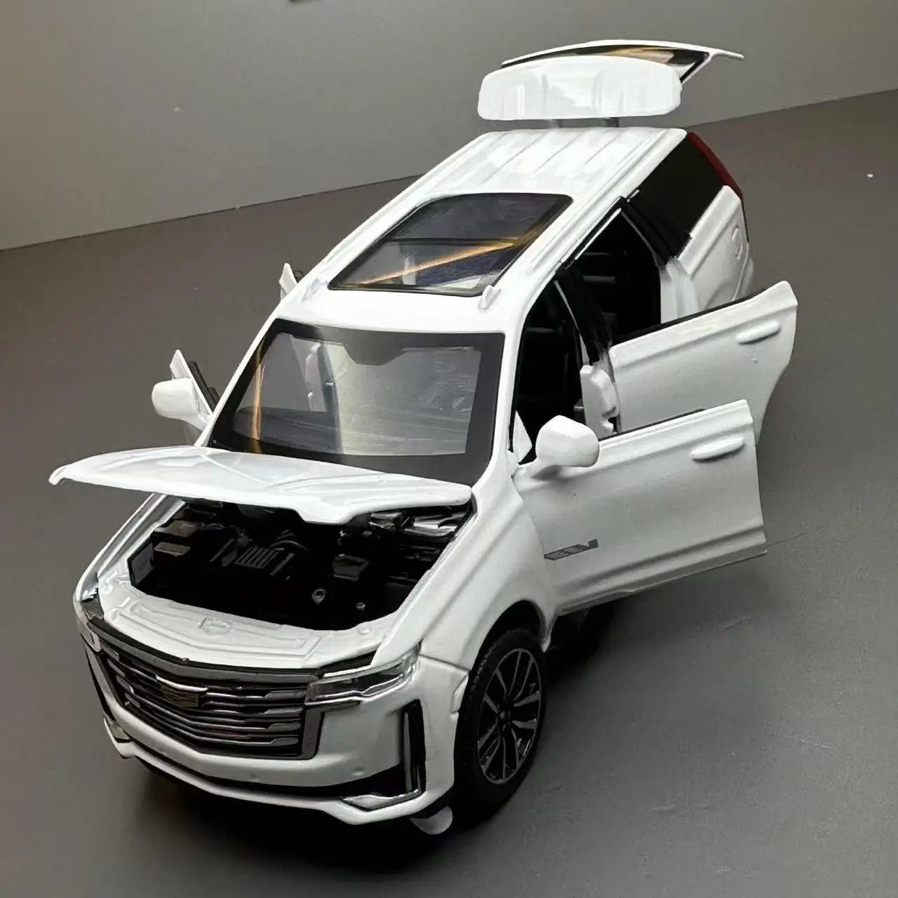 1:24 Cadillac Escalade SUV Alloy Car Diecast Metal Model Collect Hobby ...