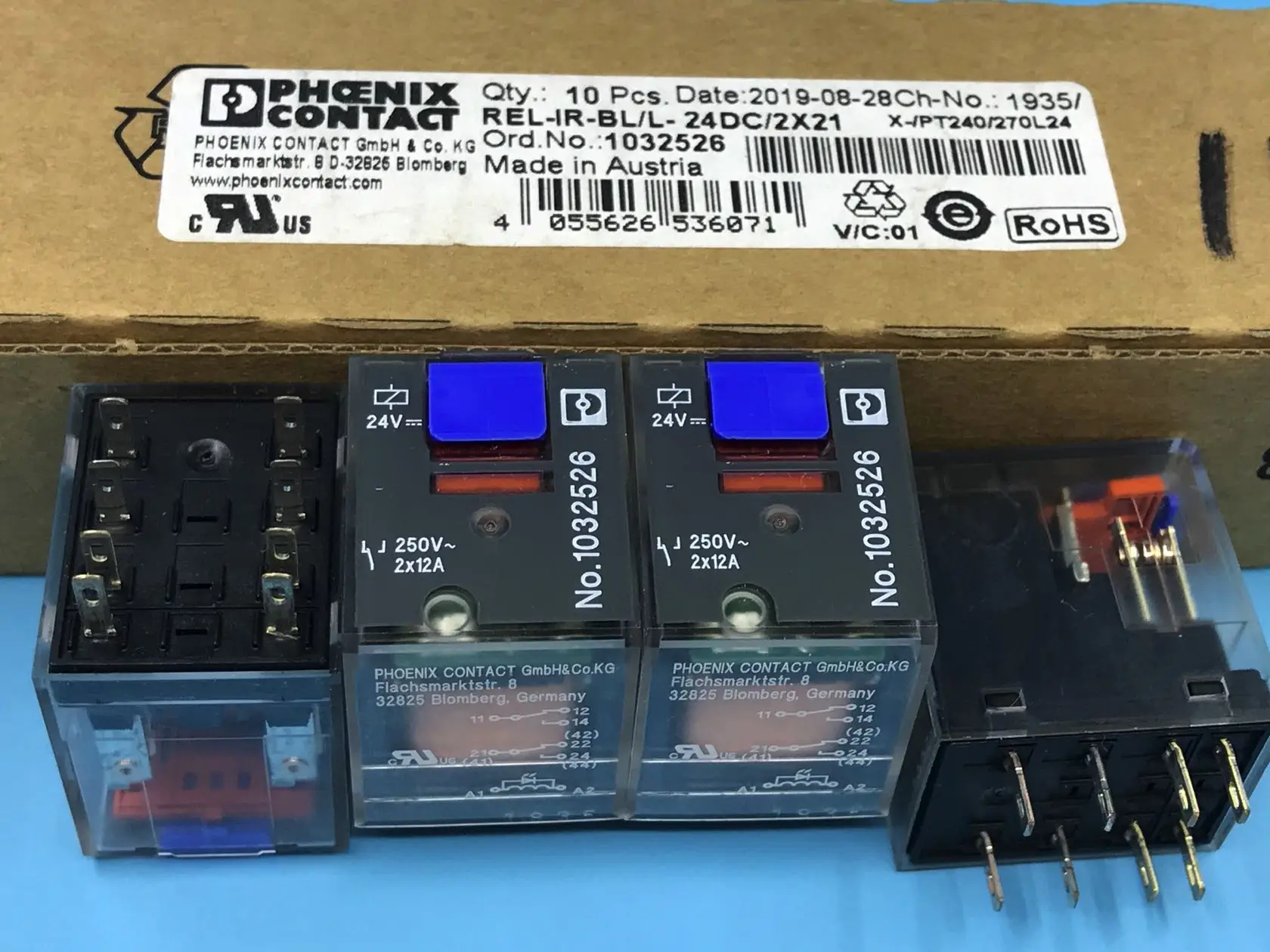 NO-1032526-REL-IR-BL-L-24DC-2X21-Intermediate-Relay-2x12A-24VDC-8-Pins.jpg