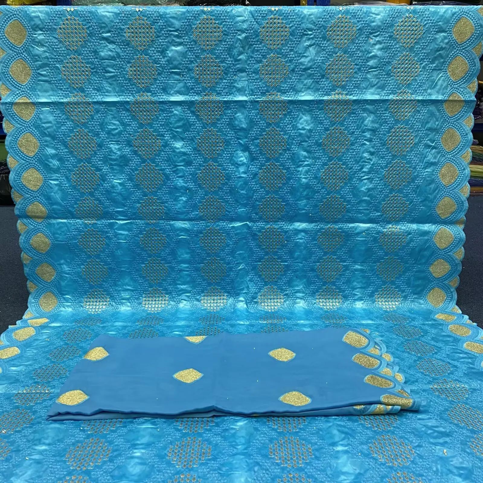 Sbd38640b43df45e2a806ec336169d969T.jpg