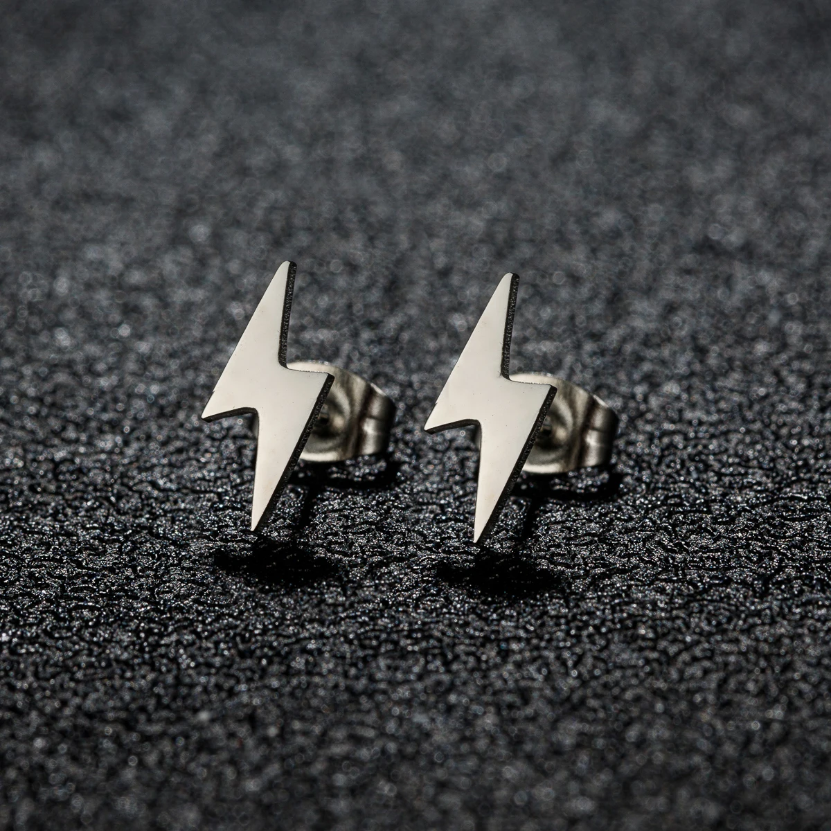 1Pair-Stainless-Steel-Lightning-Bolt-Earrings-Punk-Thunder-Earrings.jpg