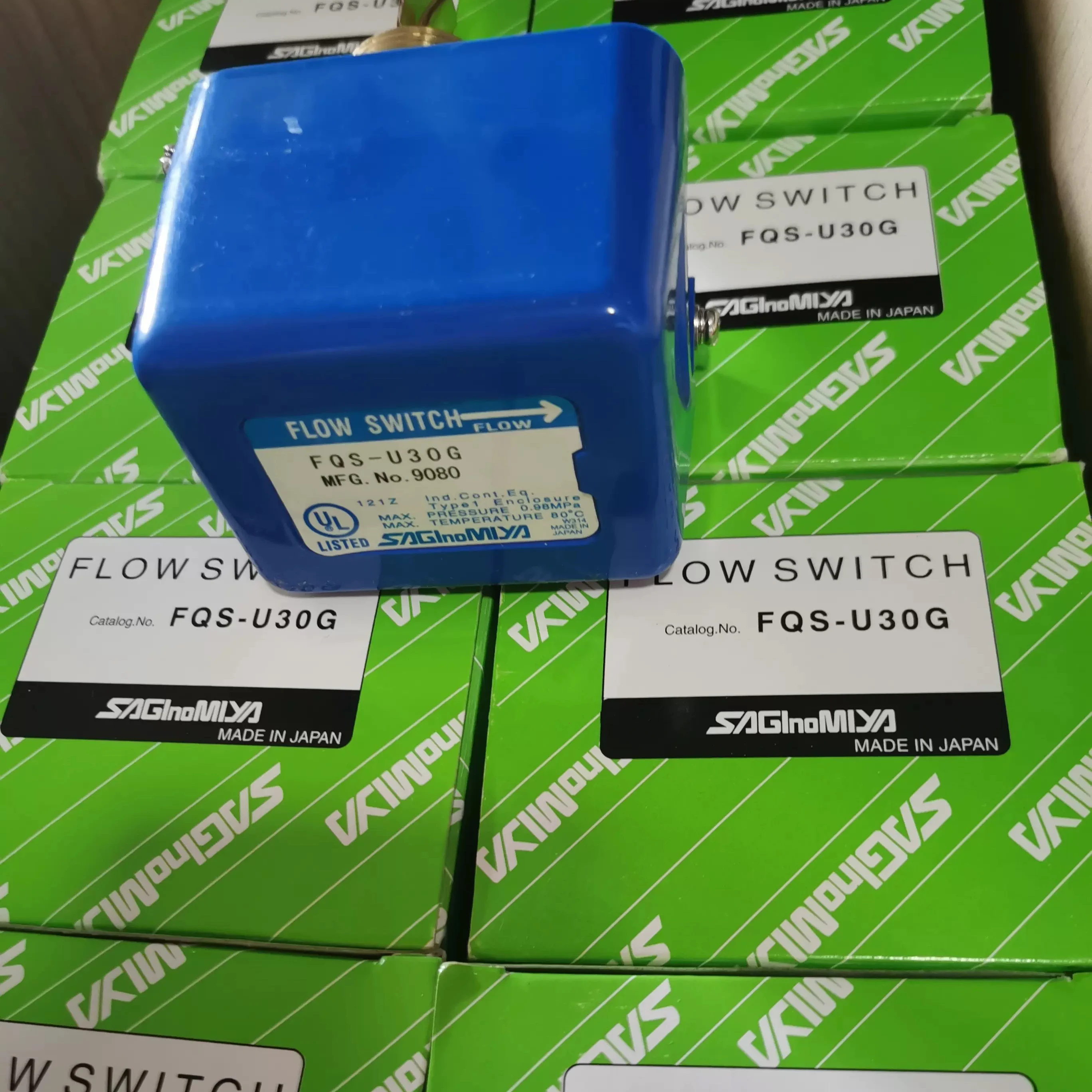 New-water-flow-switch-flowmeter-FQS-U30G.jpg