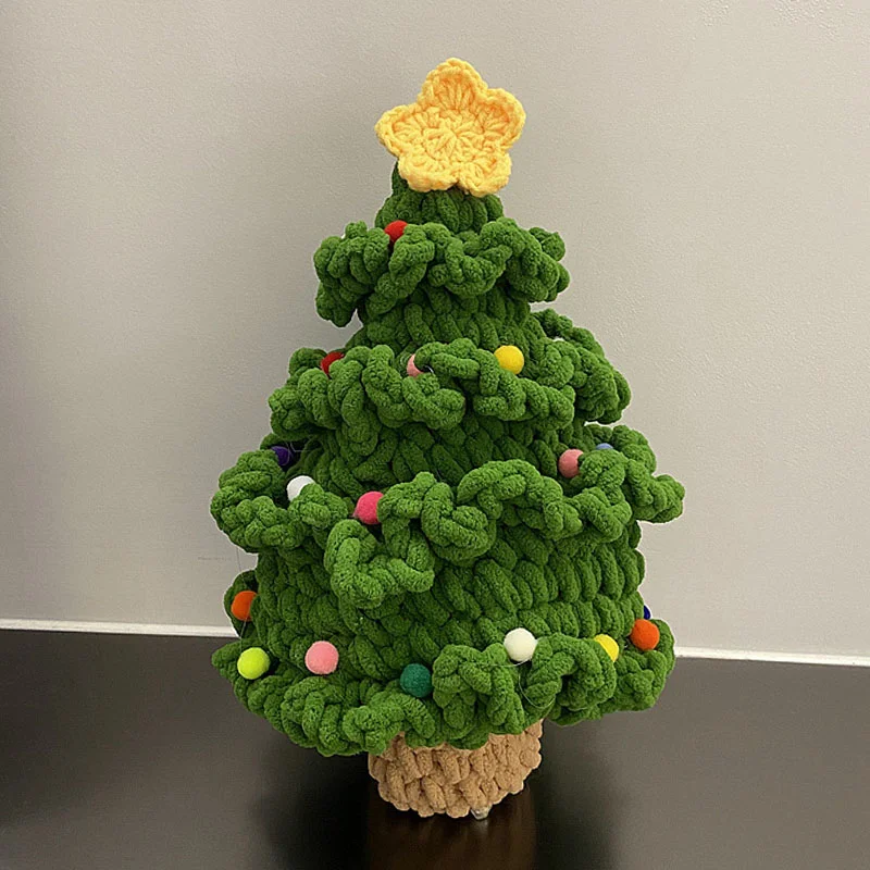 Hand Knitted Christmas Tree - Pikstok