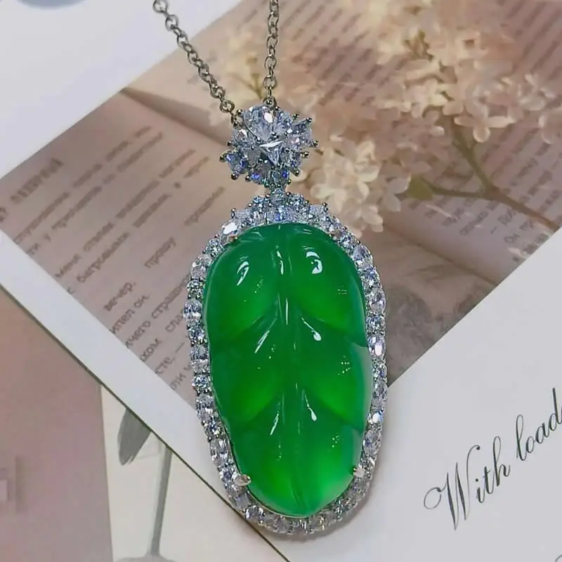 Natural-Green-Jade-Pendant-Women-Leaf-Necklace-Pendant.jpg