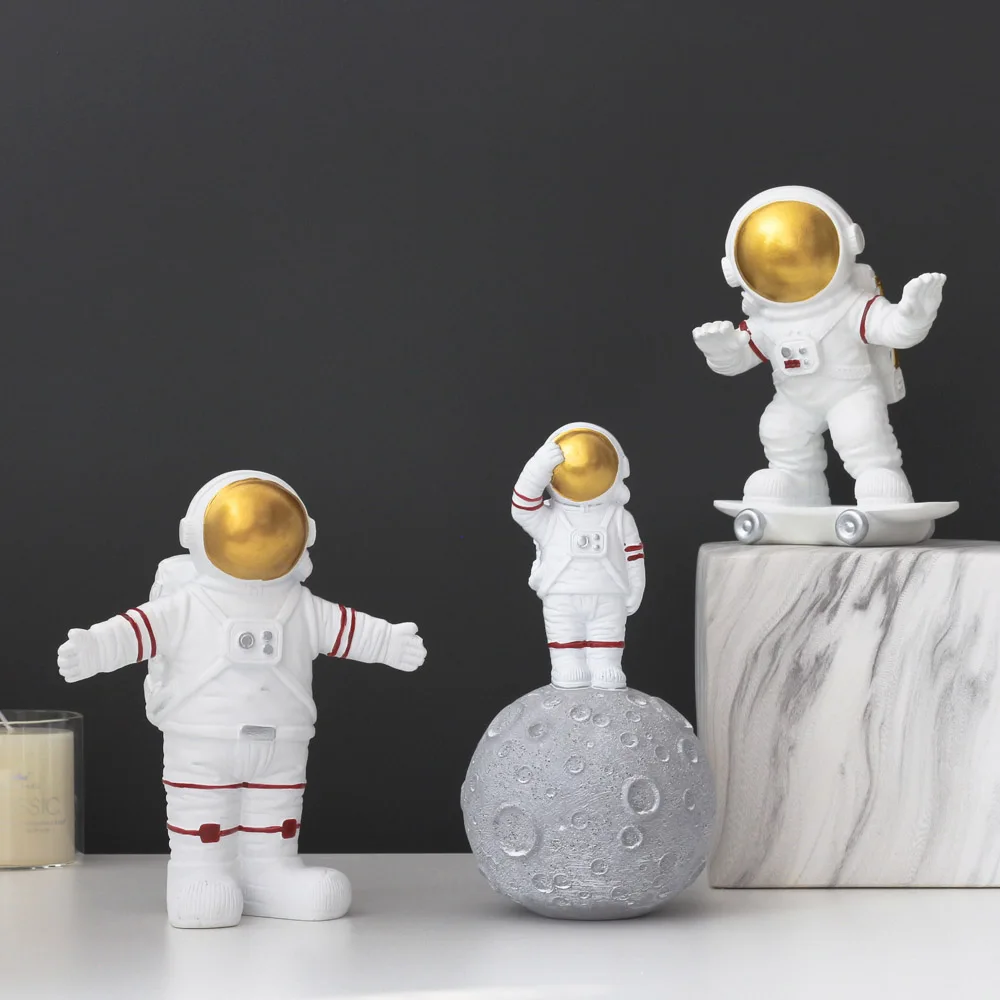 Jinxiu Astronaut Figurine Resin Moon Spaceman Model Ornament Car ...
