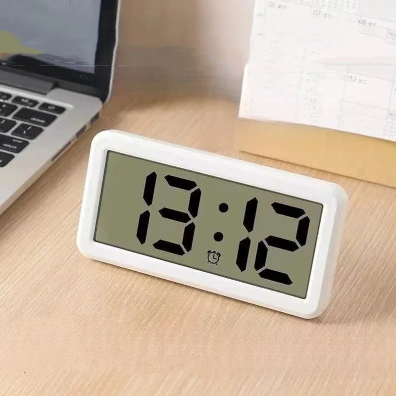 Battery-Powered-Digital-Alarm-Clock-Time-Date-Display-Snooze-Table ...