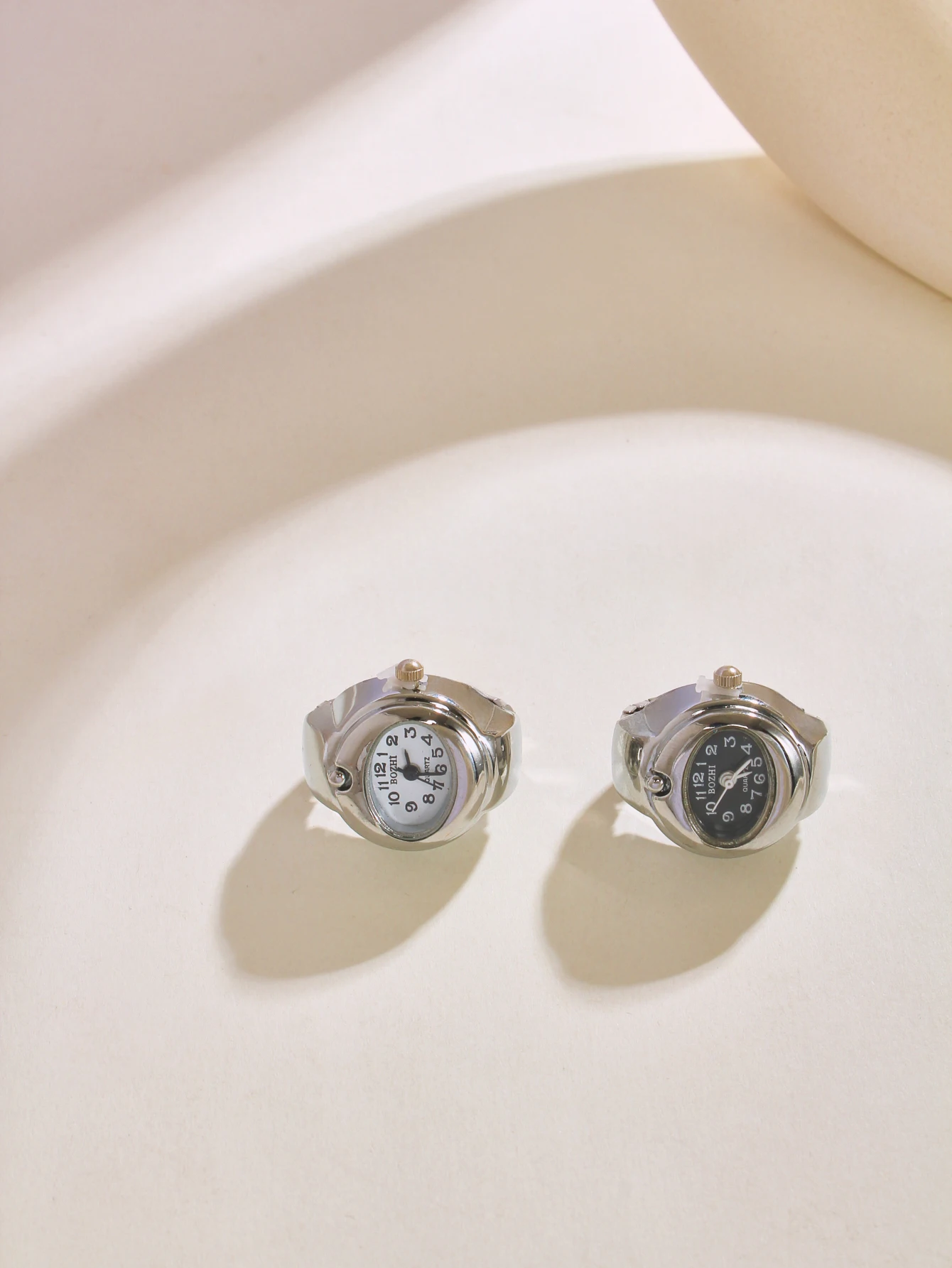 Mini-Vintage-Finger-Ring-Watch-Round-Creative-Quartz-Watches-Fashion ...