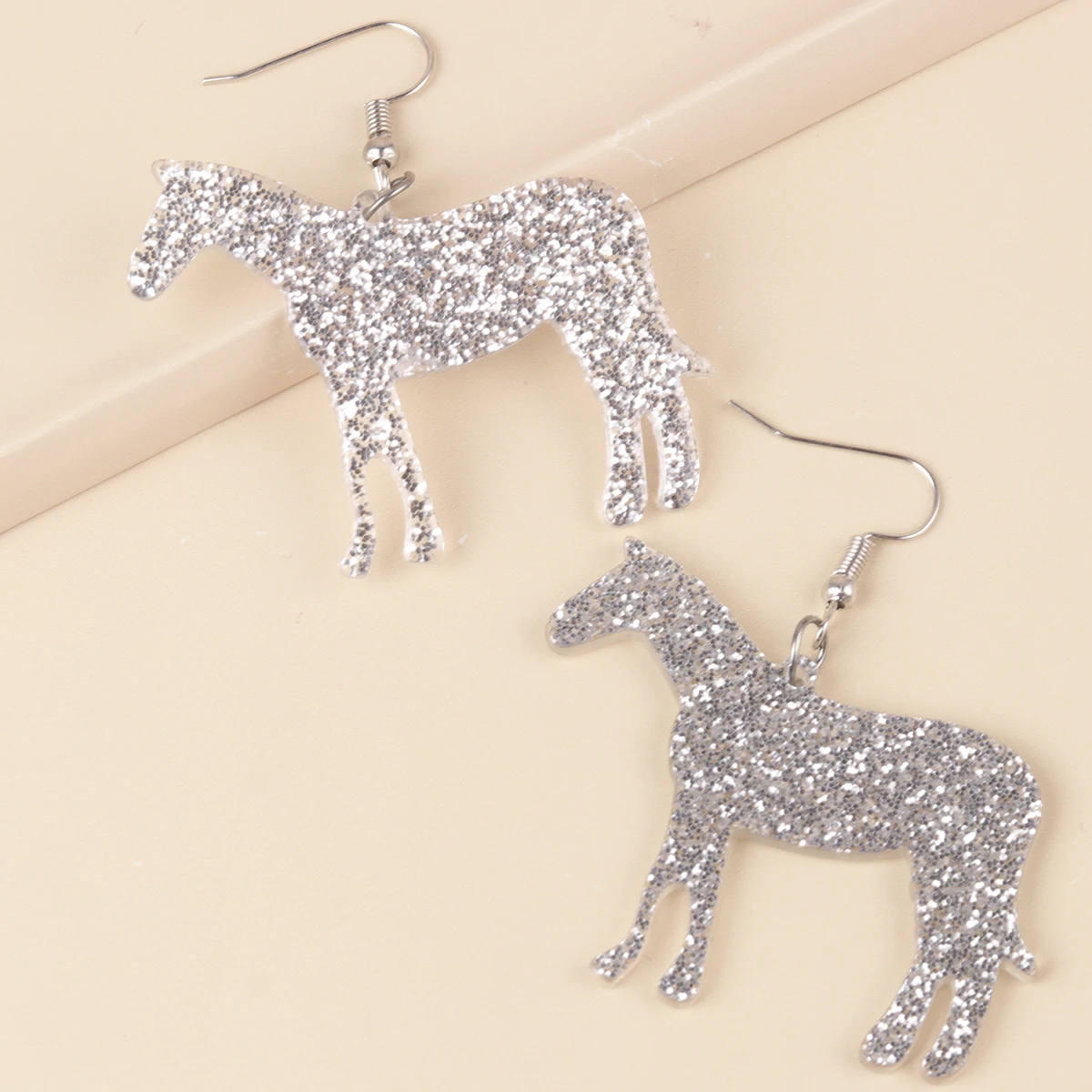 Estilo-coreano-interessante-animal-cavalo-brincos-acr-lico-brilhante ...