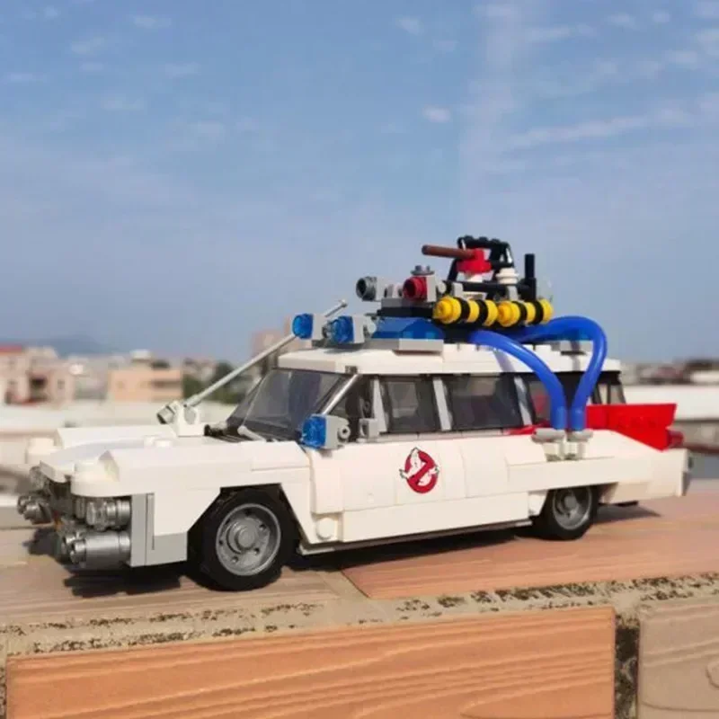 Icons 21108 Ghost Busters Ecto-1 - Brainy Blocks