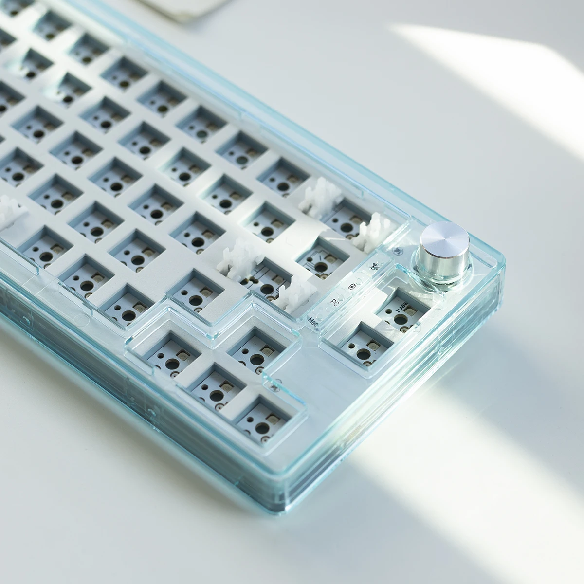 Custom-TK66-Mechanical-Keyboard-Kit-66-Keys-Wireless-RGB-Bluetooth ...