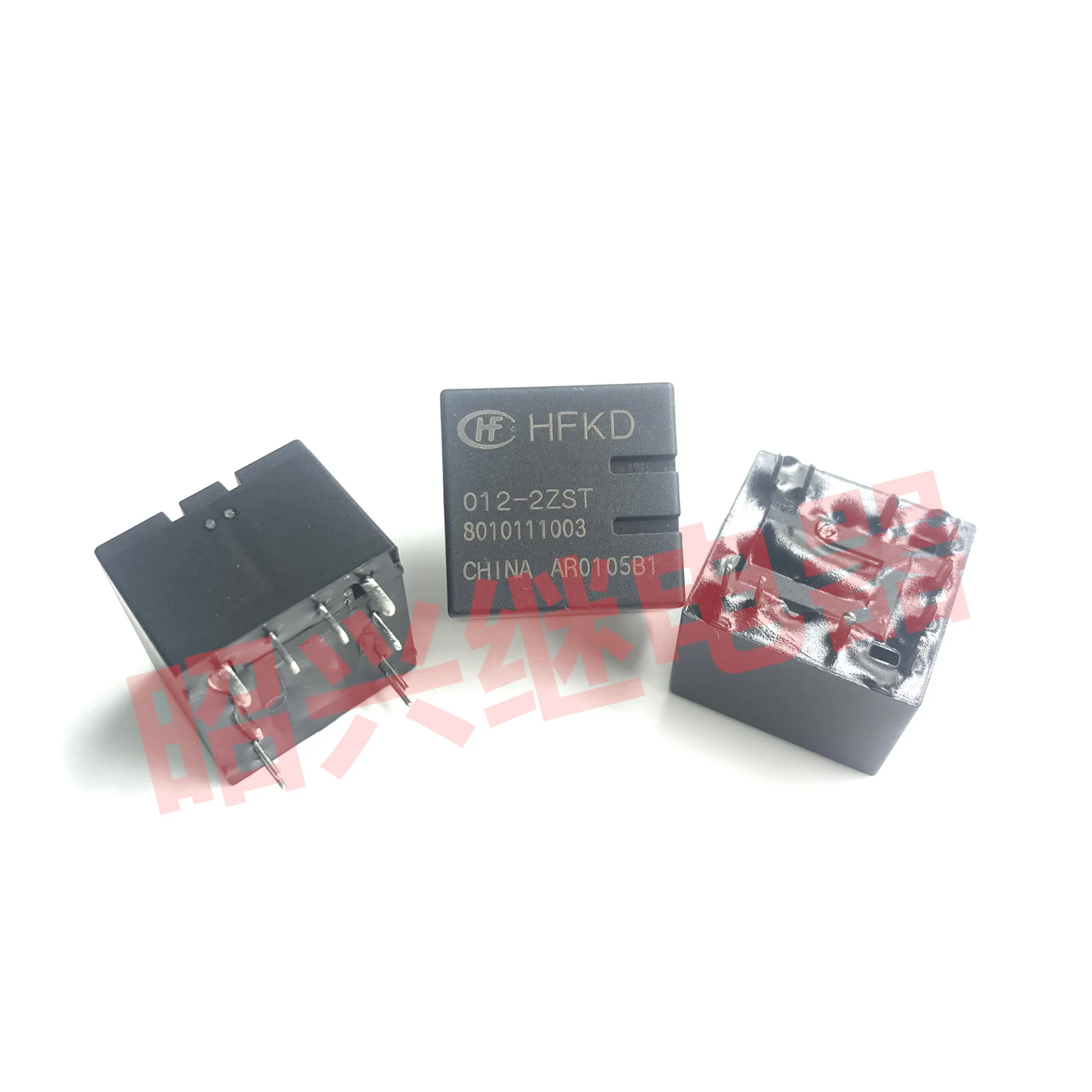 The Relay:HFKD 012-2ZST 8010111003,1 PCS