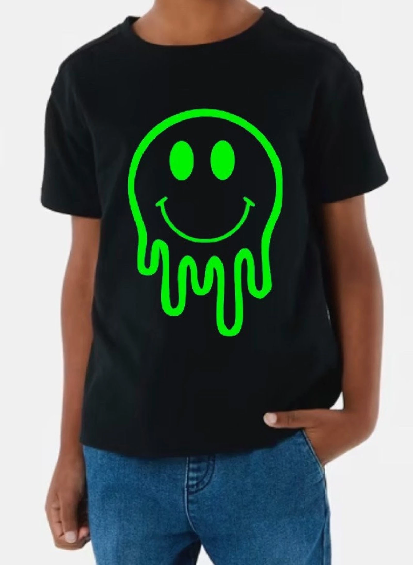 Camiseta con estampado de carita sonriente de fusión de neón de estilo ...